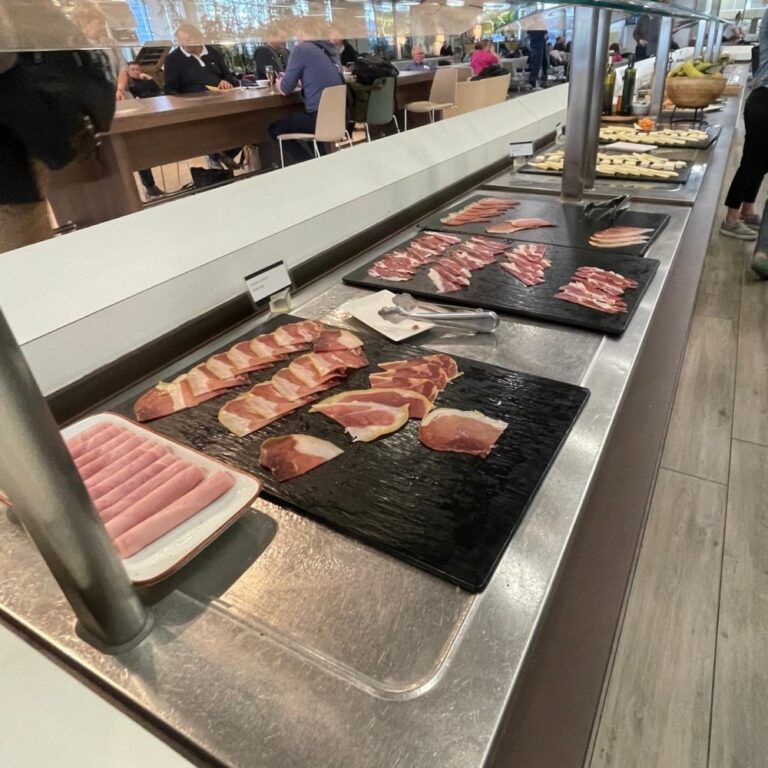 VIP Lounge Malaga Airport With Free WIFI Access